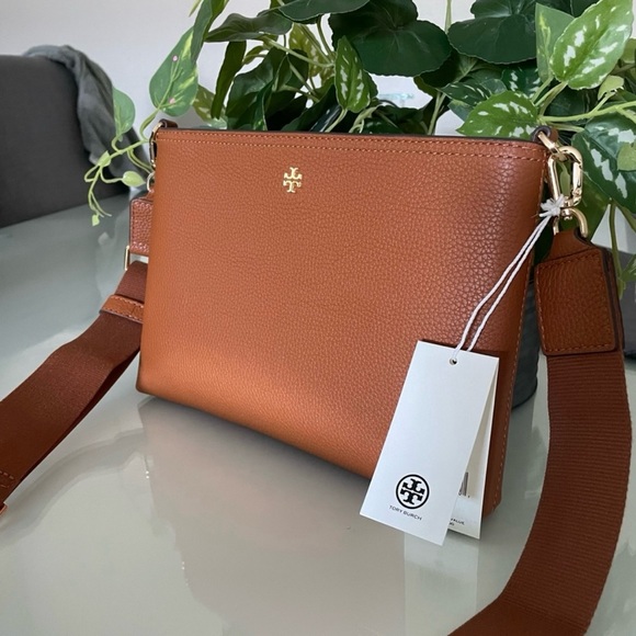 Tory Burch | Bags | New Authentic Tory Burch Blake Swingpack | Poshmark